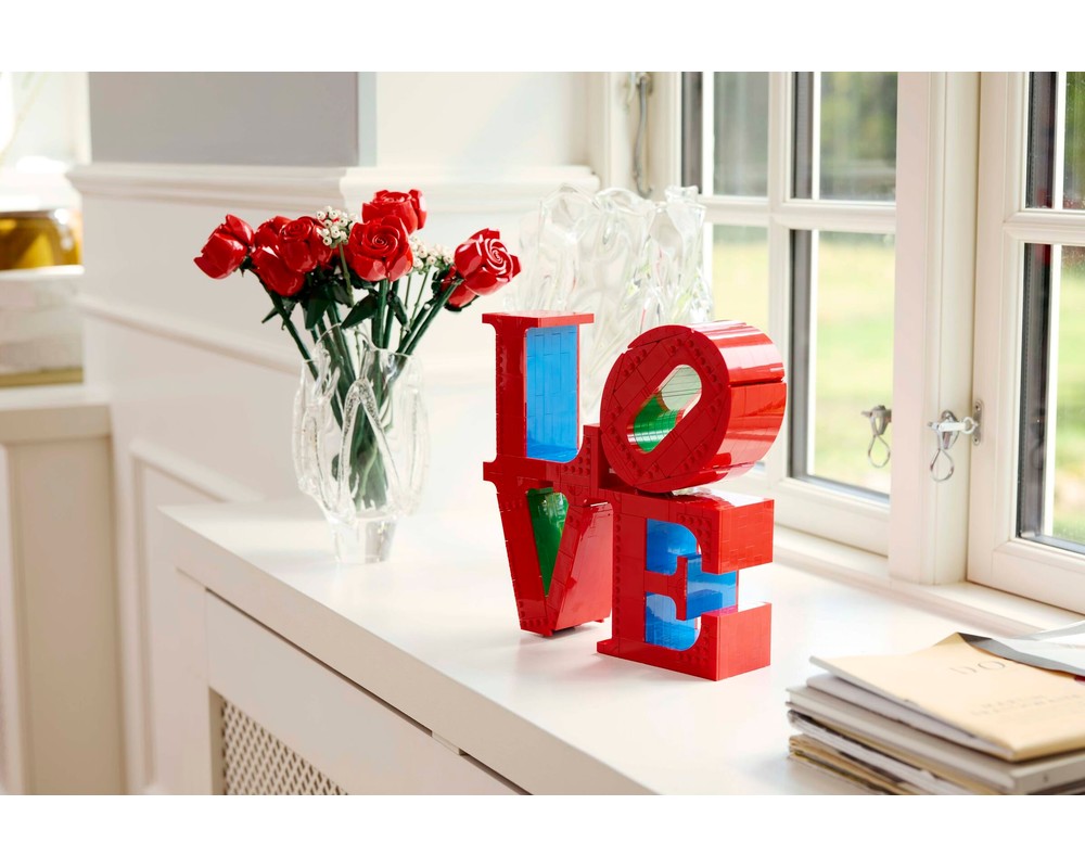 LEGO Set 31214-1 LOVE (2025 LEGO Art) | Rebrickable - Build with LEGO