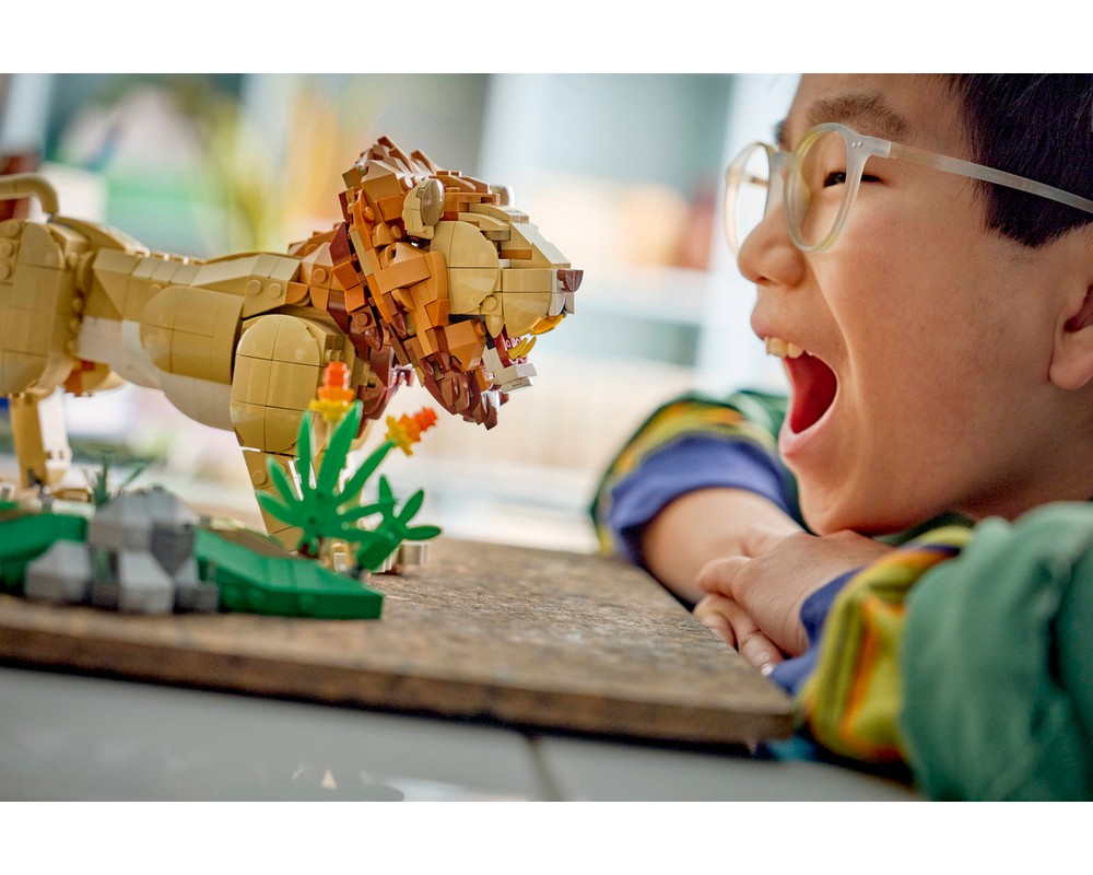 LEGO Set 31386-1 Wild Animals: Majestic Lion (2026 Creator > Creator 3 ...