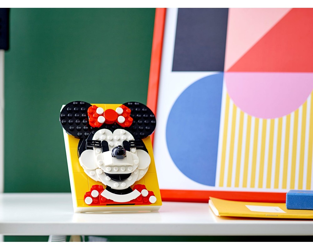 LEGO Set 40457-1 Minnie Mouse (2021 Brick Sketches) | Rebrickable ...