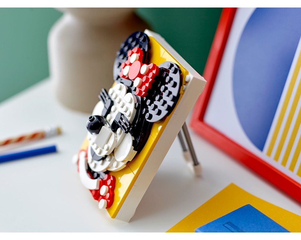 LEGO Set 40457-1 Minnie Mouse (2021 Brick Sketches) | Rebrickable ...