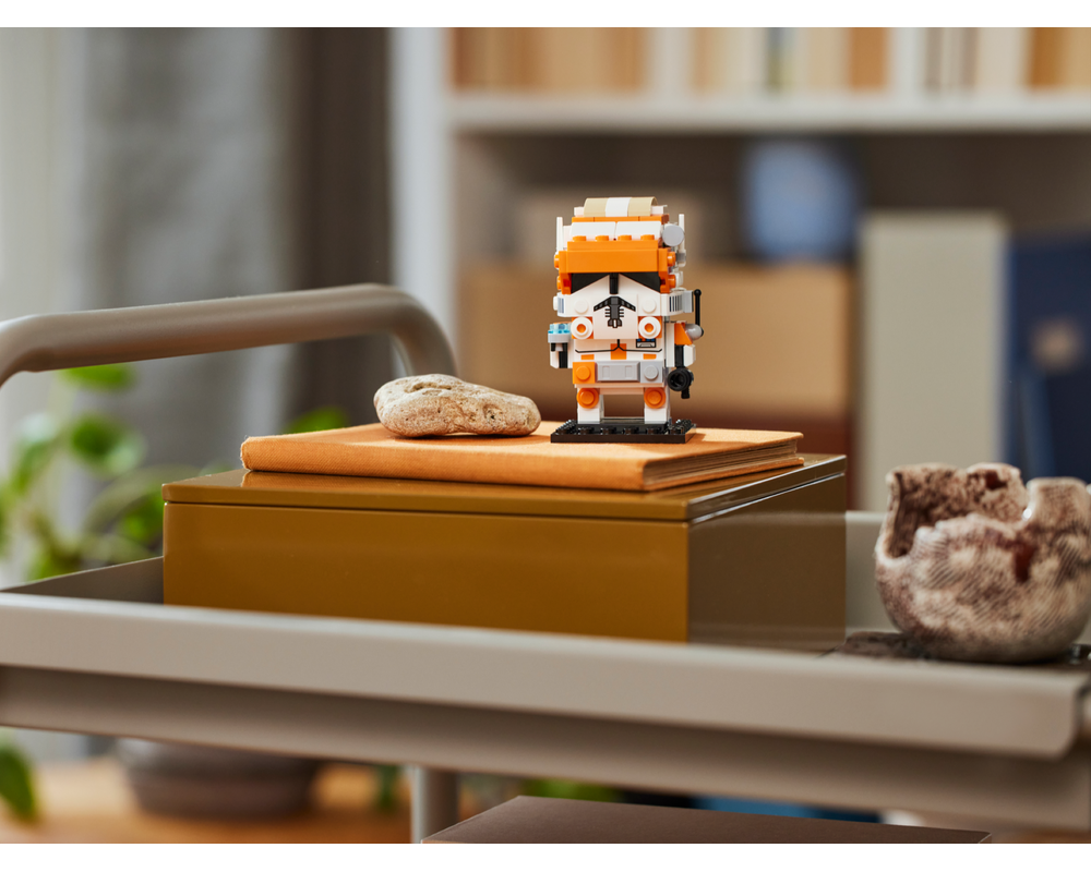 LEGO Set 40675-1 Commander Cody (2024 Brickheadz) | Rebrickable - Build ...