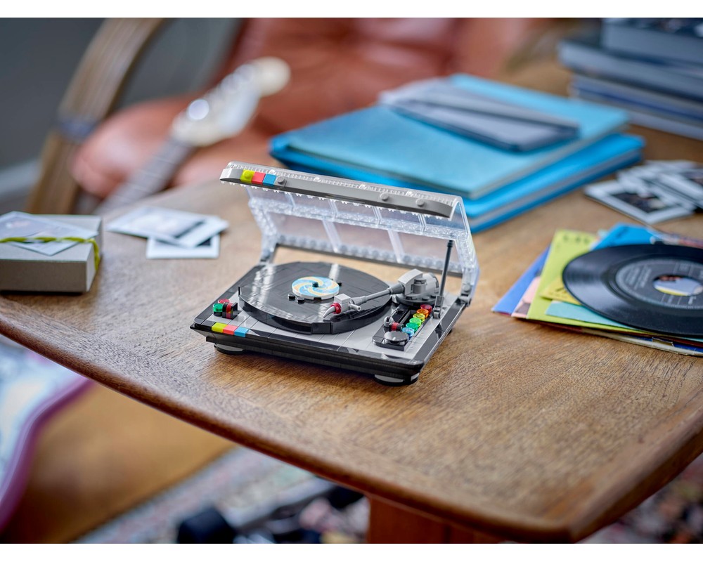 LEGO Set 40699-1 Retro Record Player (2024 Promotional) | Rebrickable ...