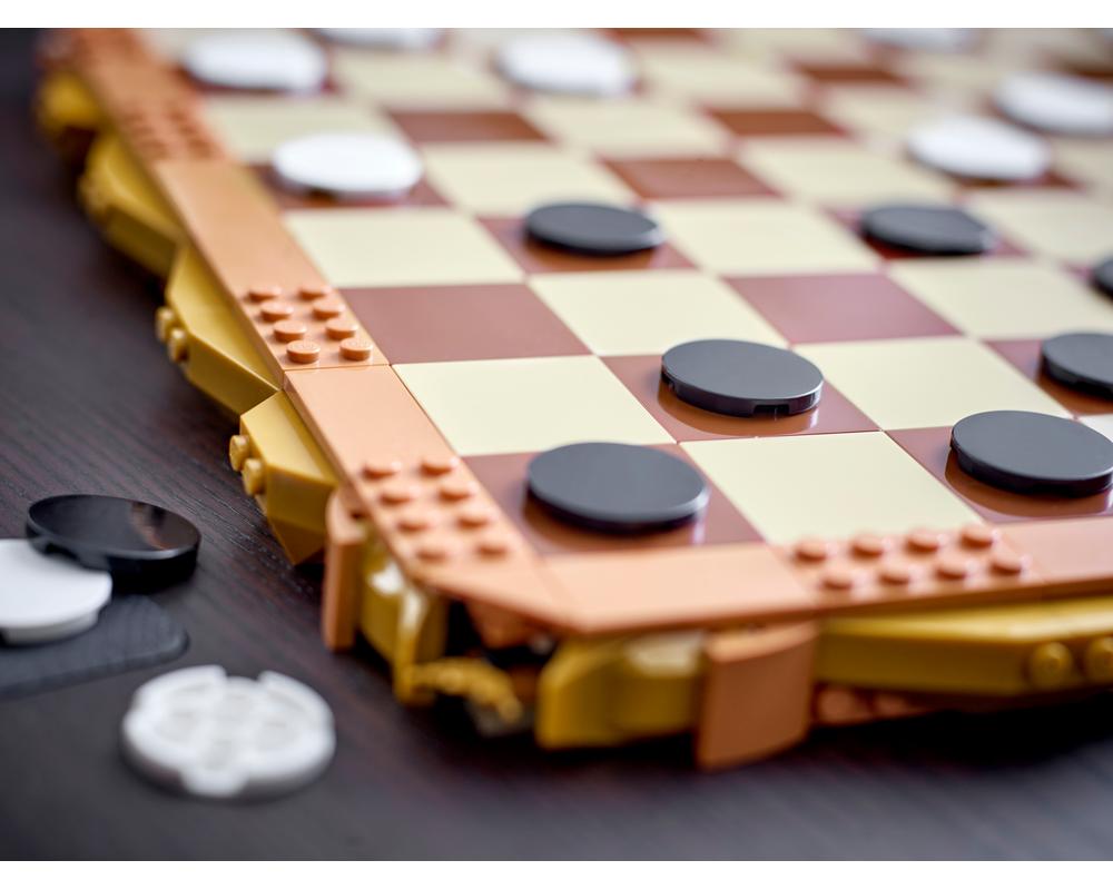 LEGO Set 40719-1 Traditional Chess Set (2024 Other) | Rebrickable ...