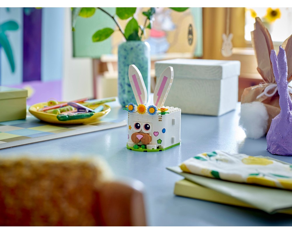 LEGO Set 40764-1 Easter Bunny Surprise (2025 Seasonal > Easter ...