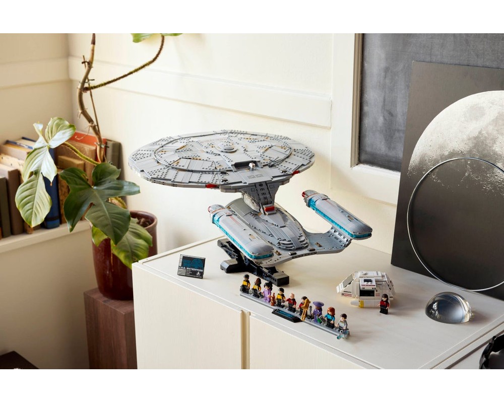 LEGO Set 40768-1 Star Trek: Type-15 Shuttlepod (2025 Icons ...