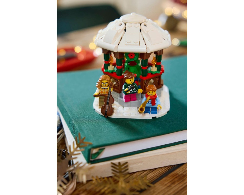 LEGO Set 40778-1 Winter Gazebo (2025 Seasonal > Christmas ...