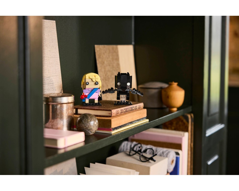 LEGO Set 40802-1 Luna Lovegood & Thestral Figures (2025 Brickheadz ...