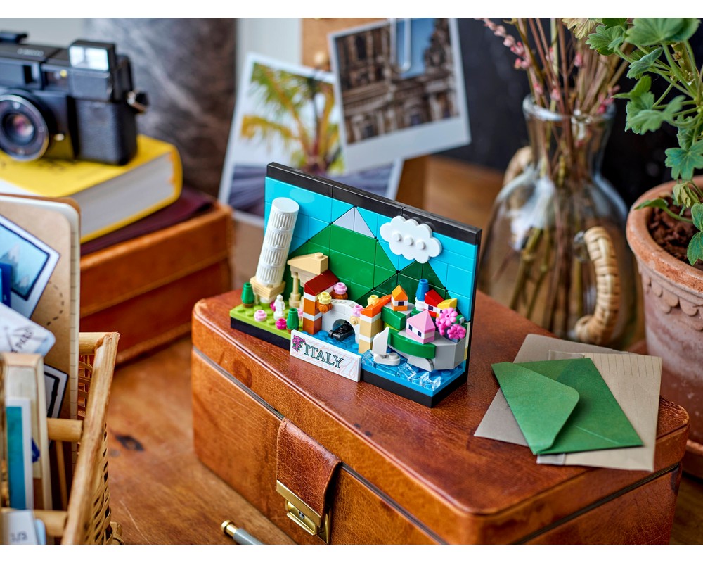 LEGO Set 40818-1 Italy Postcard (2025 Creator) | Rebrickable - Build ...