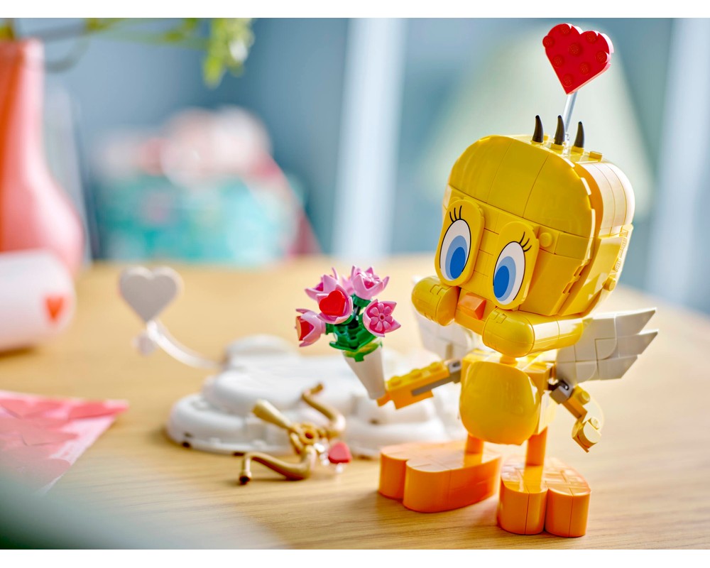 LEGO Set 40824-1 Sweetheart Tweety Bird (2025 Seasonal > Valentine ...