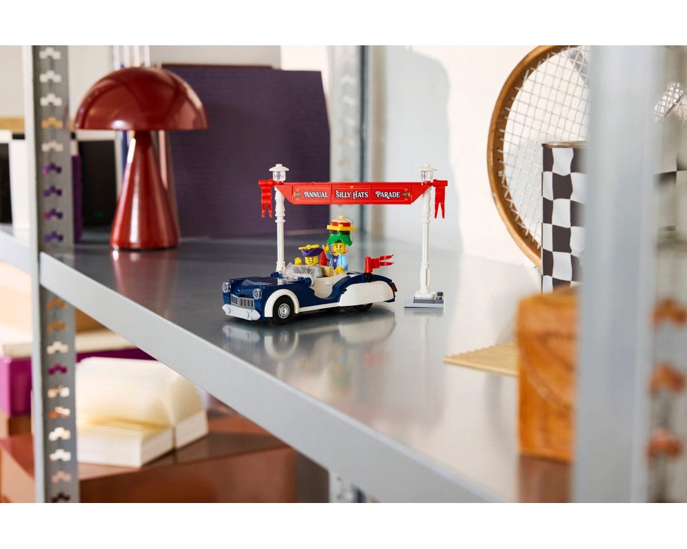 LEGO Set 40913-1 Vintage Parade Car (2026 Icons) | Rebrickable - Build ...