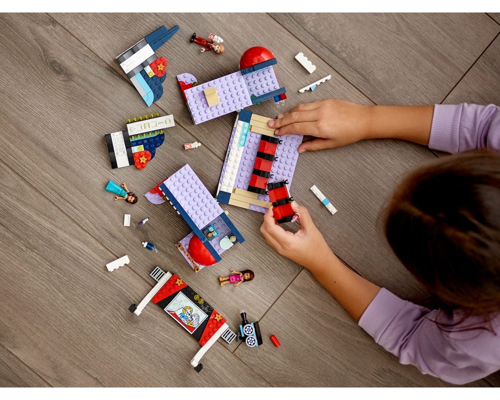 LEGO Set 41448-1 Heartlake City Movie Theater (2021 Friends ...