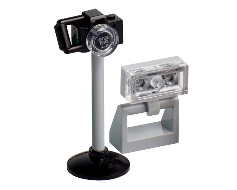 LEGO Set 41706-1-s22 2022 - Day 22: Camera (2022 Seasonal > Advent ...