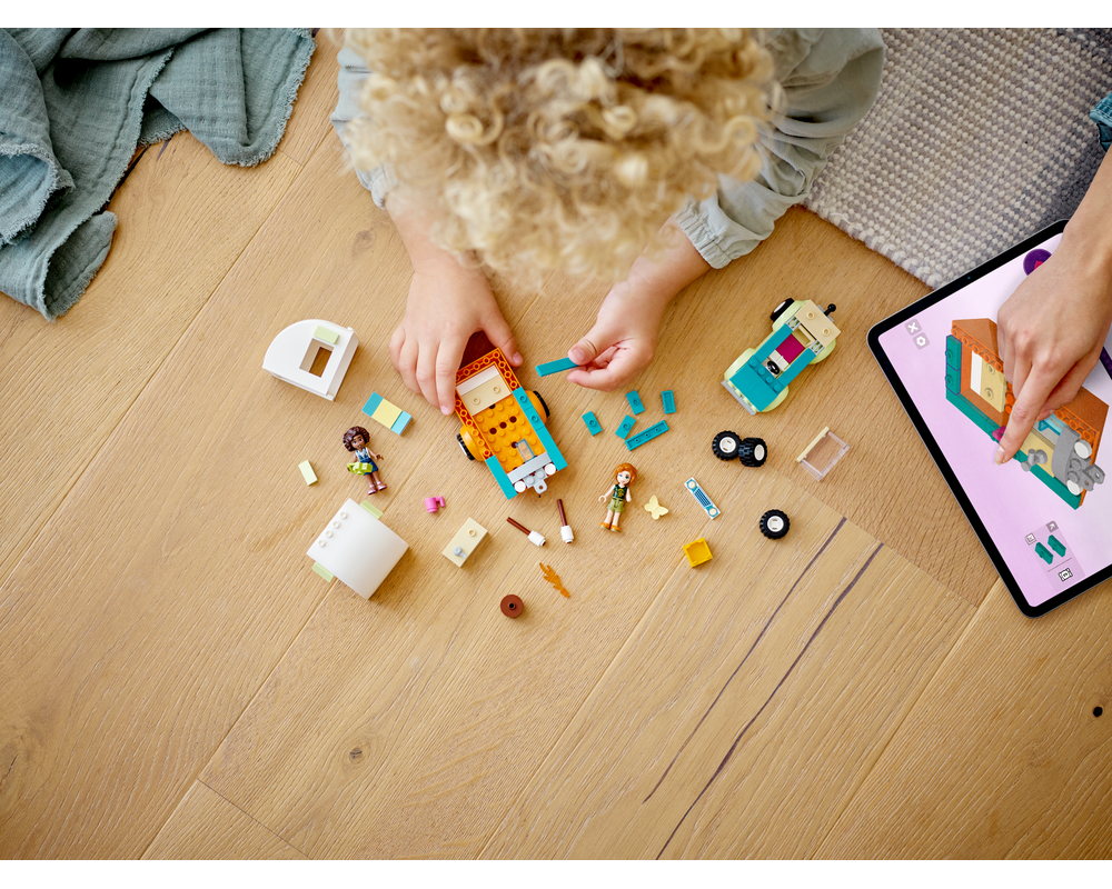 LEGO Set 41726-1 Holiday Camping Trip (2023 Friends) | Rebrickable ...