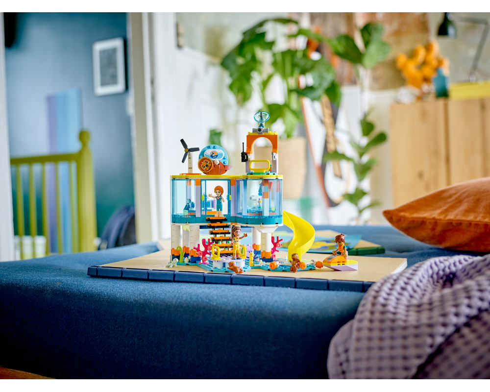 LEGO Set 41736-1 Sea Rescue Center (2023 Friends) | Rebrickable - Build ...