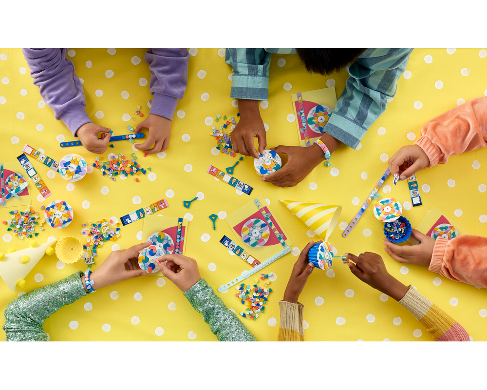 LEGO Set 41806-1 Ultimate Party Kit (2023 DOTS) | Rebrickable - Build ...