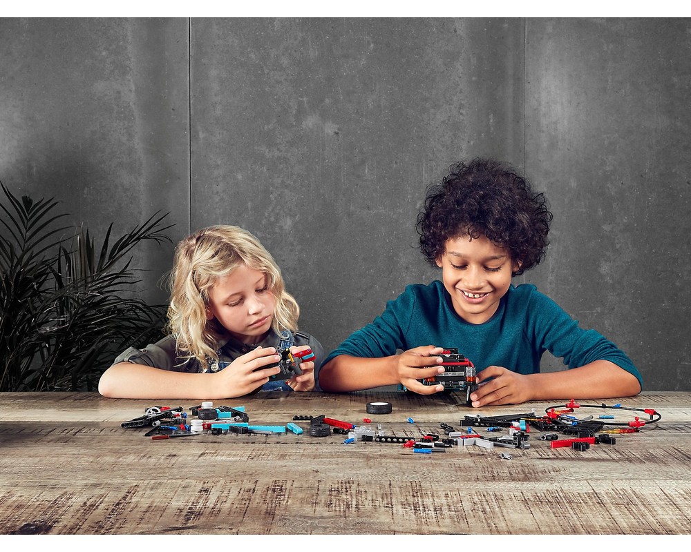 LEGO Set 42106-1 Stunt Show Truck & Bike (2020 Technic) | Rebrickable ...