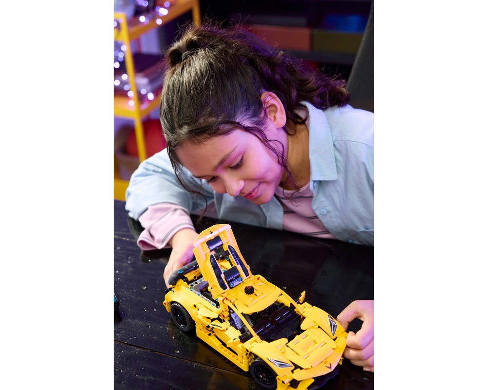 LEGO Set 42205-1 Chevrolet Corvette Stingray (2025 Technic ...