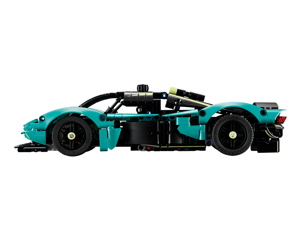 LEGO Set 42208-1 Aston Martin Valkyrie (2025 Technic) | Rebrickable ...