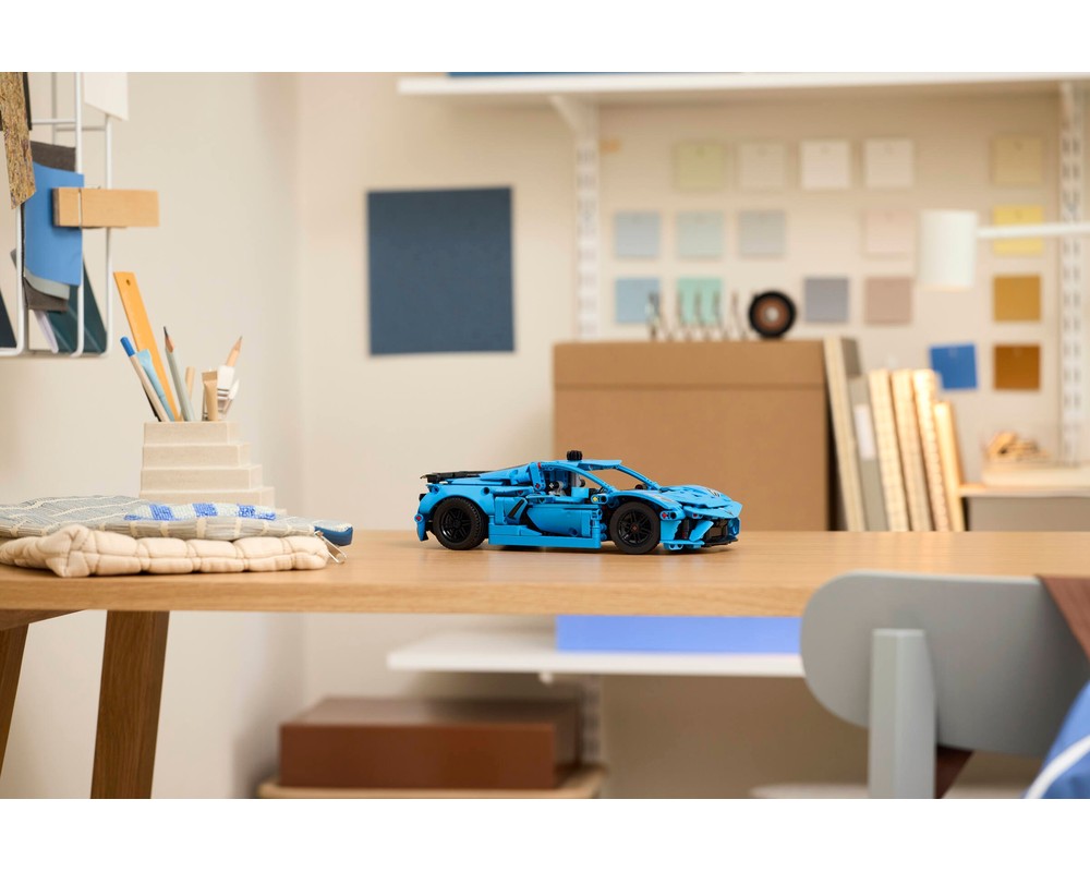LEGO Set 42217-1 Chevrolet Corvette Stingray Blue (2025 Technic ...