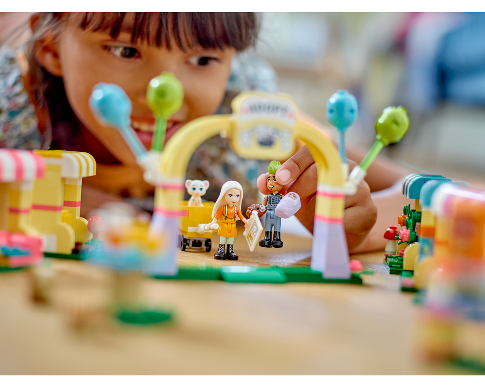 LEGO Set 42615-1 Pet Adoption Day (2024 Friends) | Rebrickable - Build ...