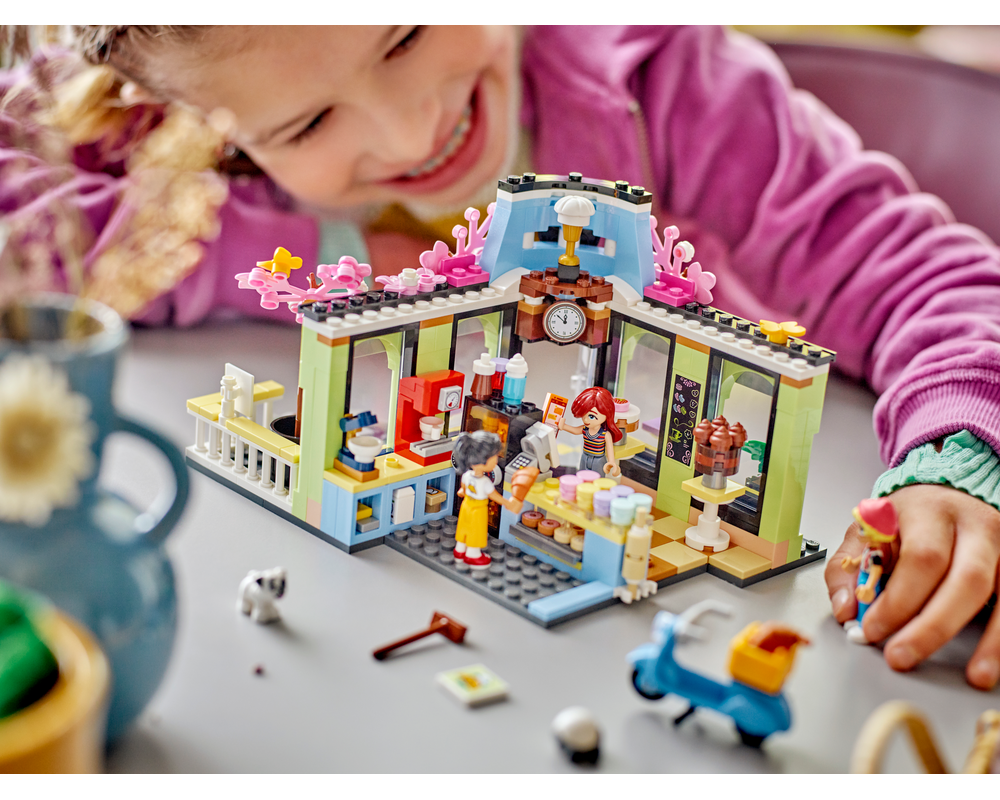 LEGO Set 42618-1 Heartlake City Café (2024 Friends) | Rebrickable ...