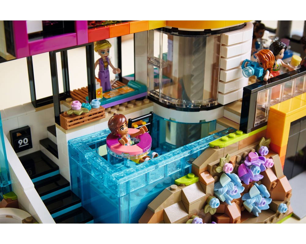 LEGO Set 42639-1 Andrea's Modern Mansion (2024 Friends) | Rebrickable - Build with LEGO