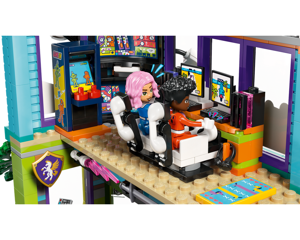 LEGO Set 42674-1 Comic Book and Game Store (2025 Friends) | Rebrickable ...