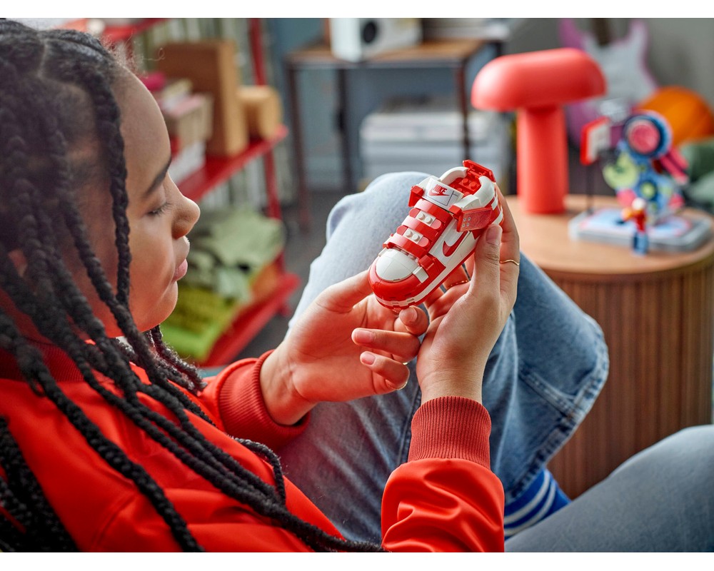 LEGO Set 43021-1 Nike Dunk Trickshot (2025 Nike) | Rebrickable - Build ...