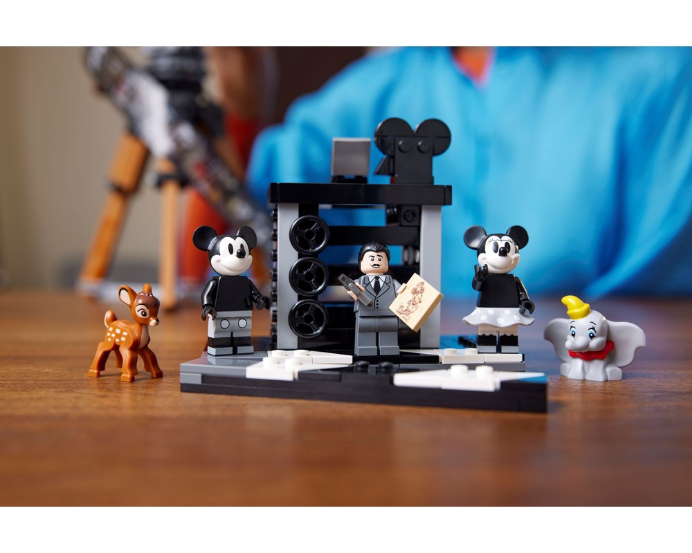 LEGO Set 43230-1 Walt Disney Tribute Camera (2023 Disney) | Rebrickable ...
