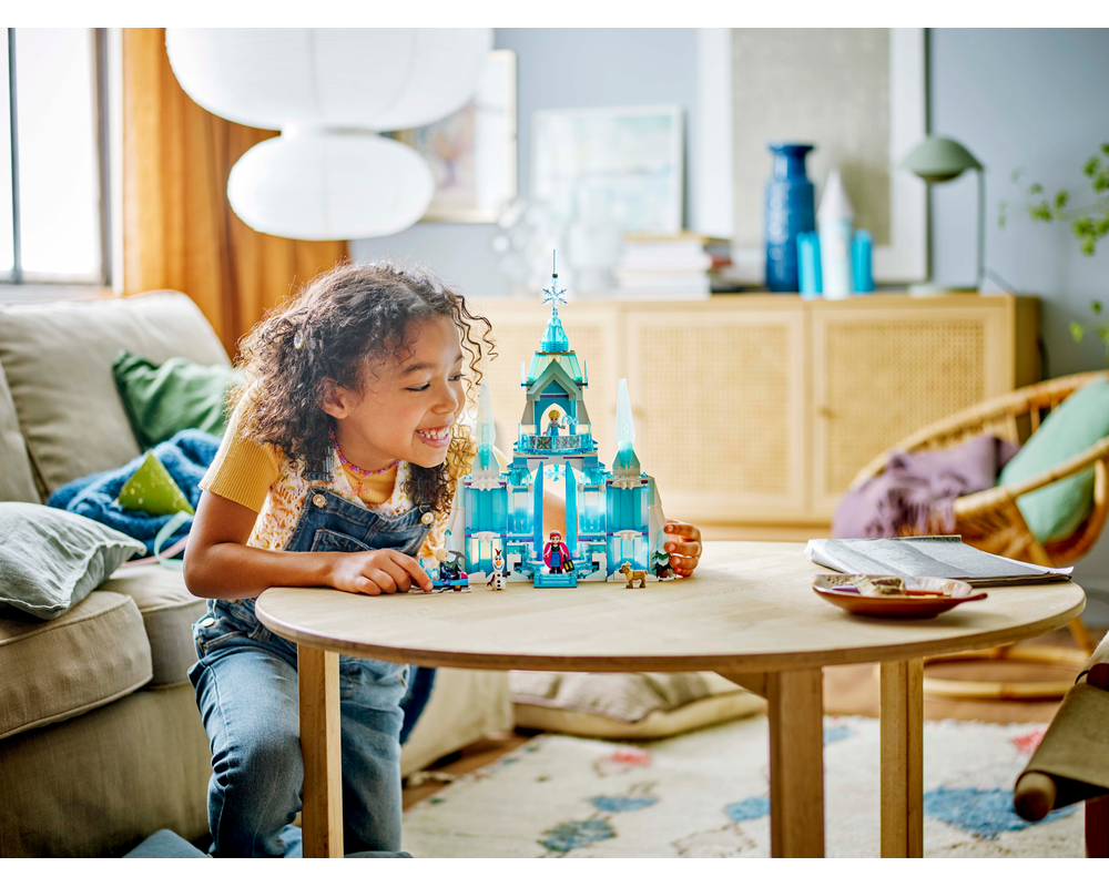 LEGO Set 43244-1 Elsa's Ice Palace (2024 Disney > Frozen) | Rebrickable ...