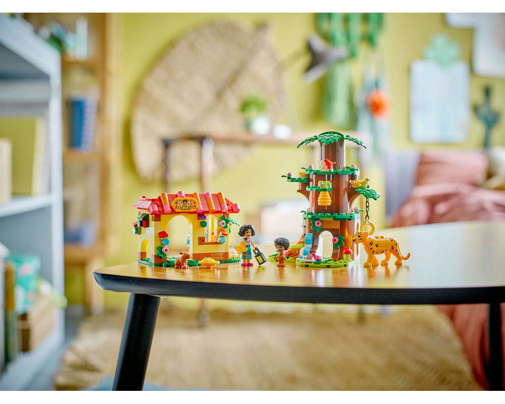LEGO Set 43251-1 Antonio's Animal Sanctuary (2024 Disney) | Rebrickable ...