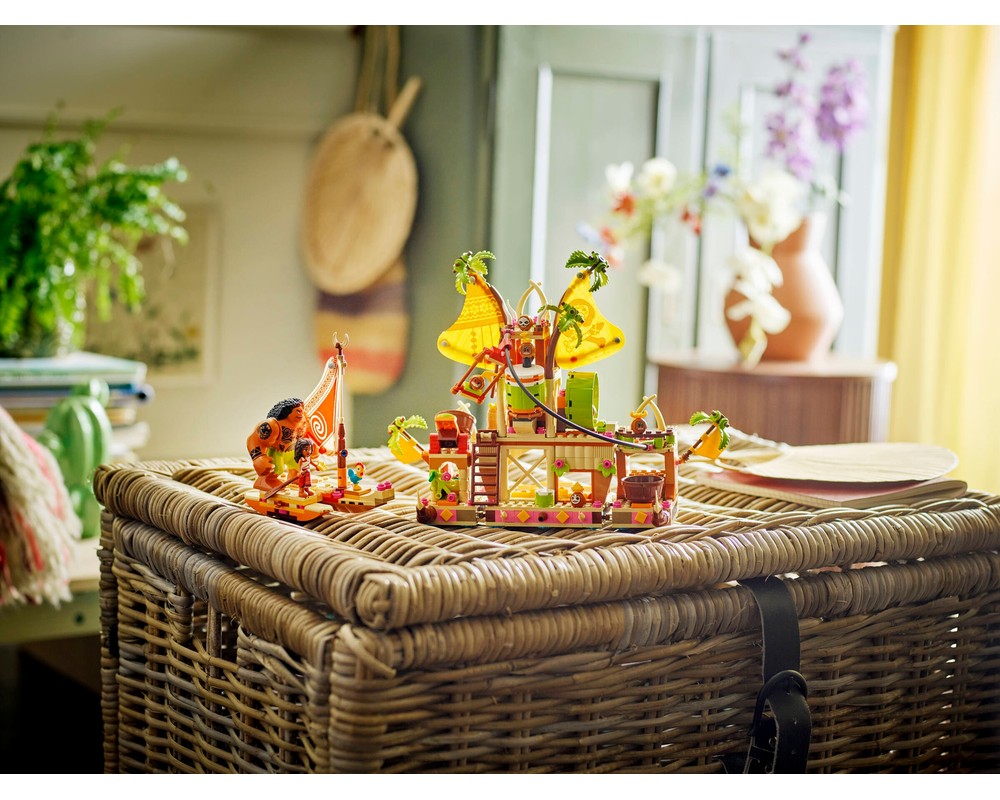 LEGO Set 43258-1 Kakamora Barge (2025 Disney) | Rebrickable - Build ...