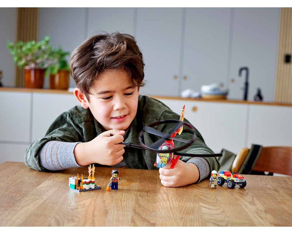 LEGO Set 60248-1 Fire Helicopter Response (2020 City > Fire ...