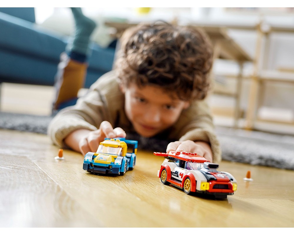 LEGO Set 60256-1 Racing Cars (2020 City > Traffic) | Rebrickable ...