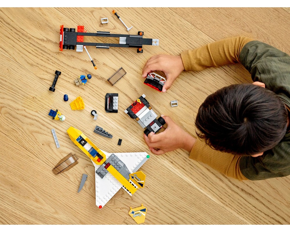 LEGO Set 60289-1 Airshow Jet Transporter (2021 City) | Rebrickable ...