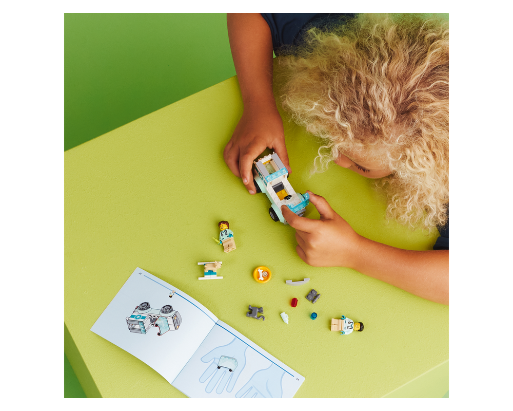 LEGO Set 60382-1 Vet Van Rescue (2023 City) | Rebrickable - Build with LEGO