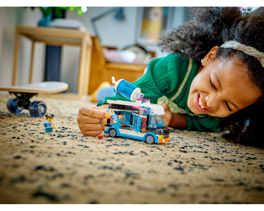 LEGO Set 60384-1 Penguin Slushy Van (2023 City) | Rebrickable - Build ...