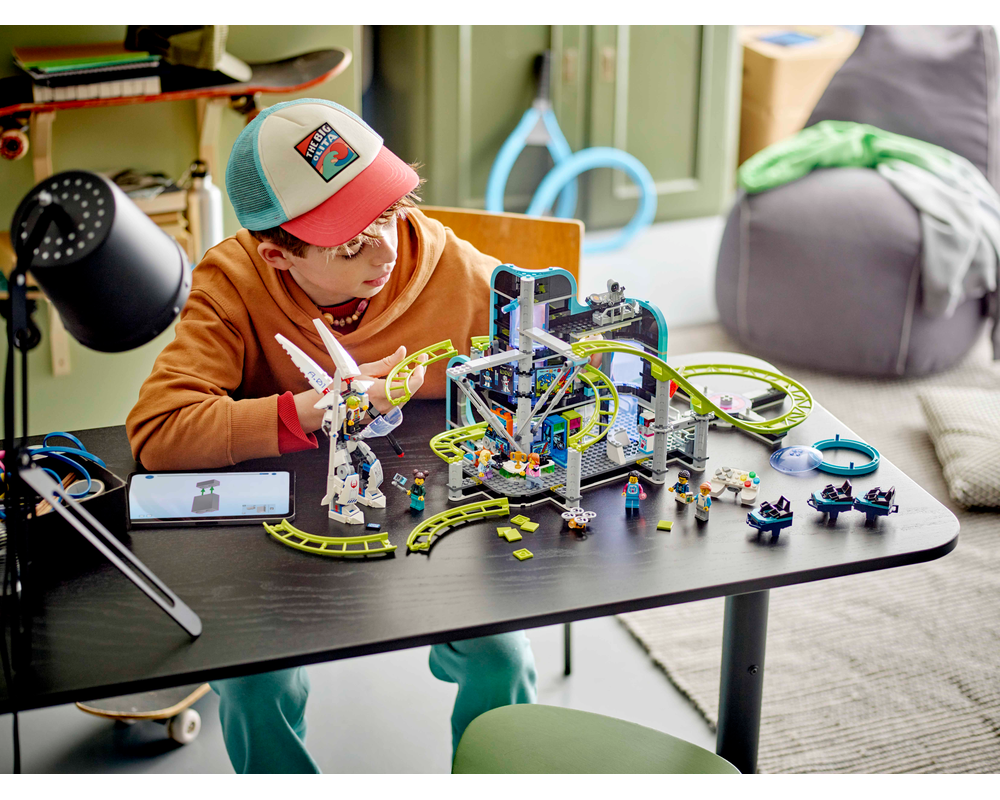 LEGO Set 60421-1 Robot World (2024 City) | Rebrickable - Build with LEGO