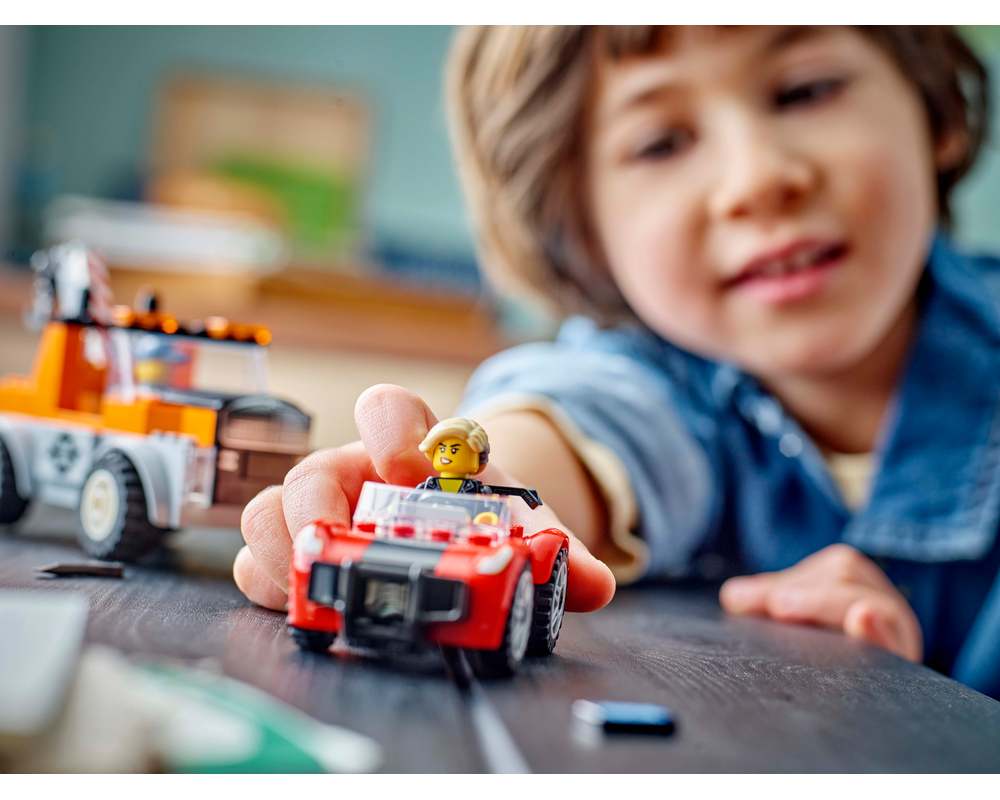 LEGO Set 60435-1 Tow Truck and Sports Car Repair (2024 City > Traffic ...