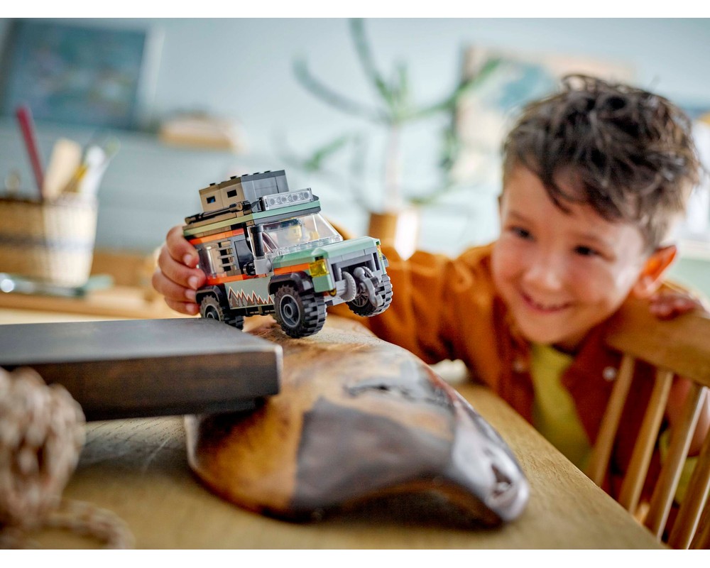 LEGO Set 60447-1 Off-Road 4x4 Mountain Truck (2025 City > Off-Road ...