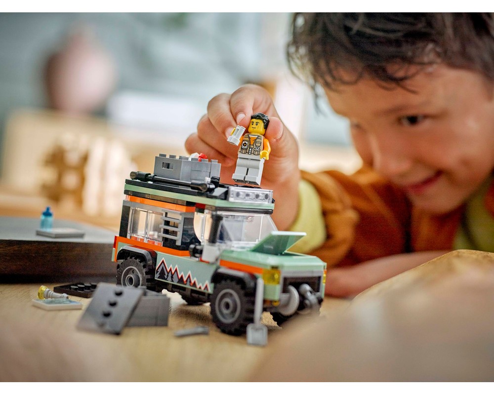 LEGO Set 60447-1 Off-Road 4x4 Mountain Truck (2025 City > Off-Road ...