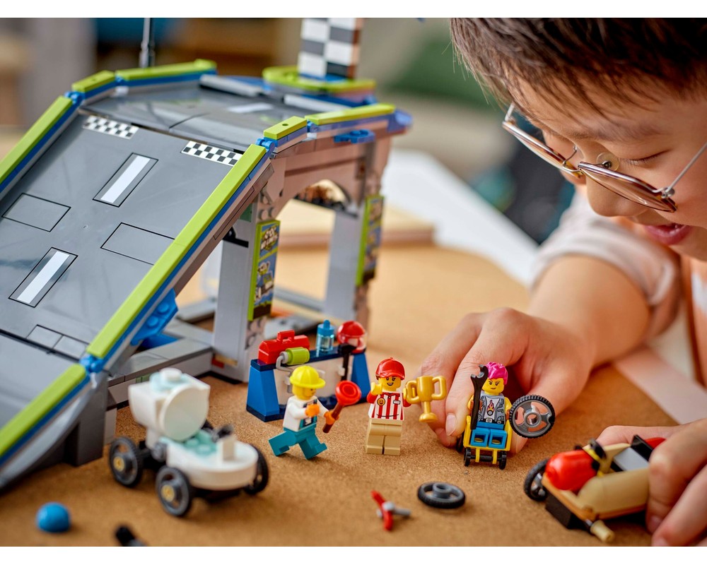 LEGO Set 60460-1 No Limits: Race Car Ramp Track (2025 City ...
