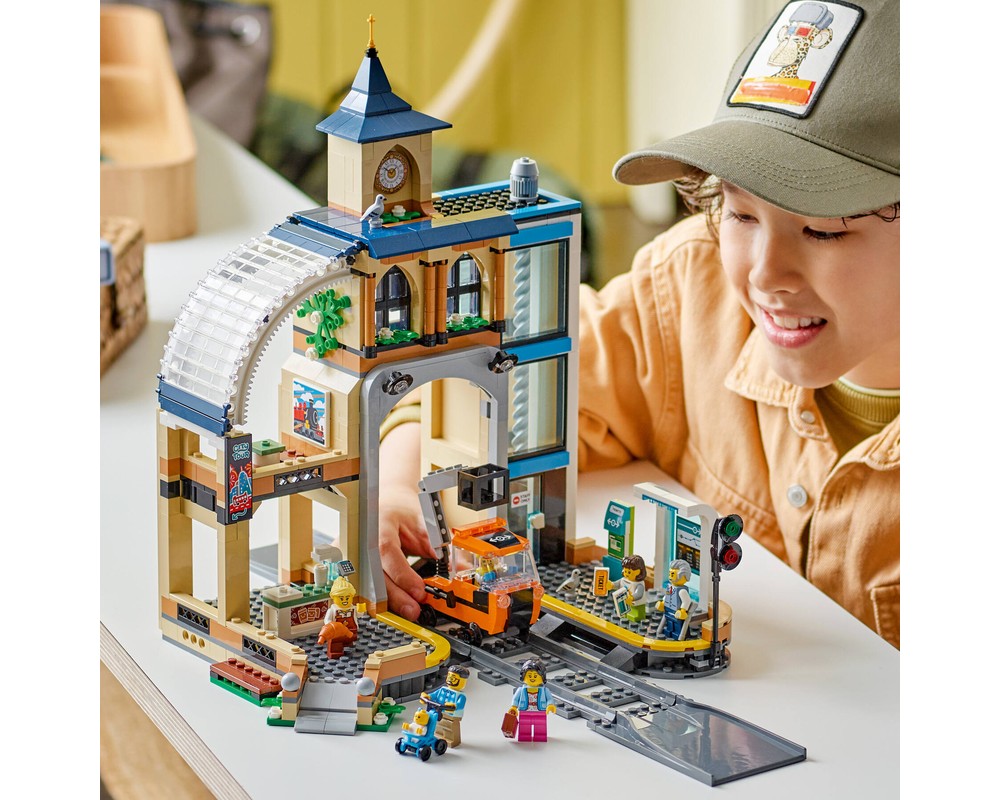 LEGO Set 60469-1 Central Train Station (2025 City > Trains ...