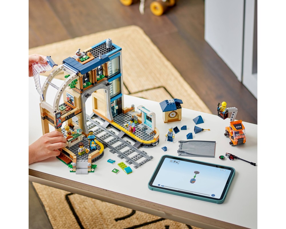 LEGO Set 60469-1 Central Train Station (2025 City > Trains ...