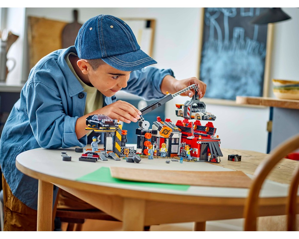 LEGO Set 60472-1 Scrapyard with Cars (2025 City) | Rebrickable - Build ...