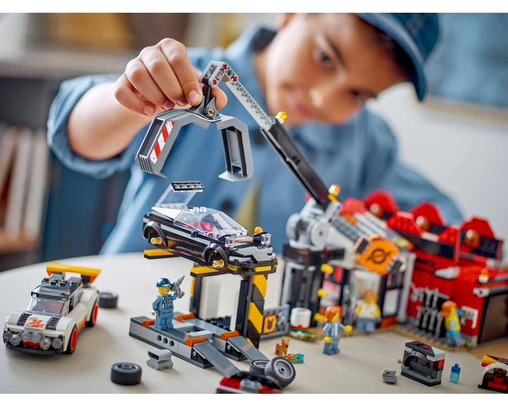 LEGO Set 60472-1 Scrapyard with Cars (2025 City) | Rebrickable - Build ...