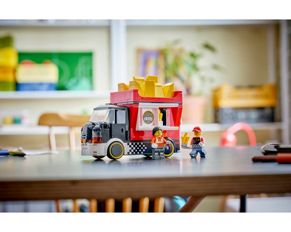 LEGO Set 60488-1 Fries Food Truck (2026 City) | Rebrickable - Build ...