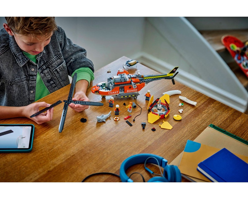 LEGO Set 60503-1 Coast Guard Helicopter (2026 City > Coast Guard ...