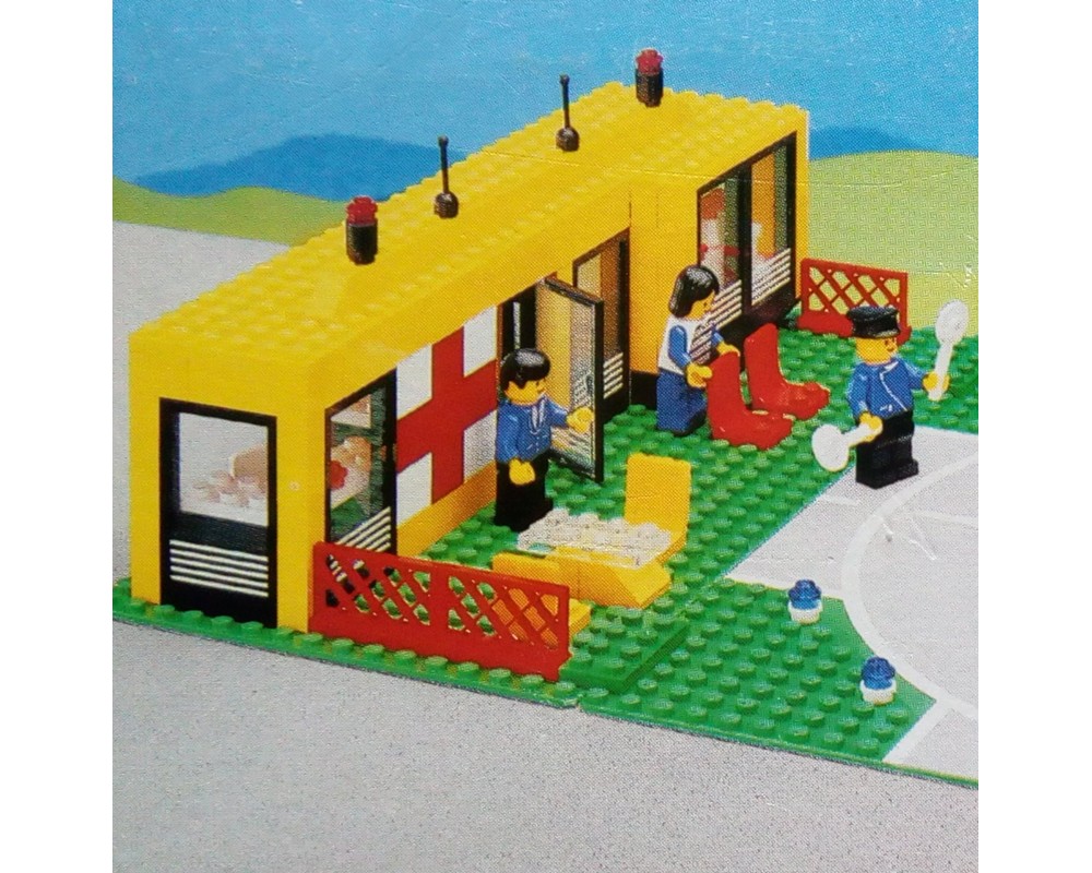 LEGO Set 6392-1-c2 Airport hospital (1985 Town > Classic Town ...