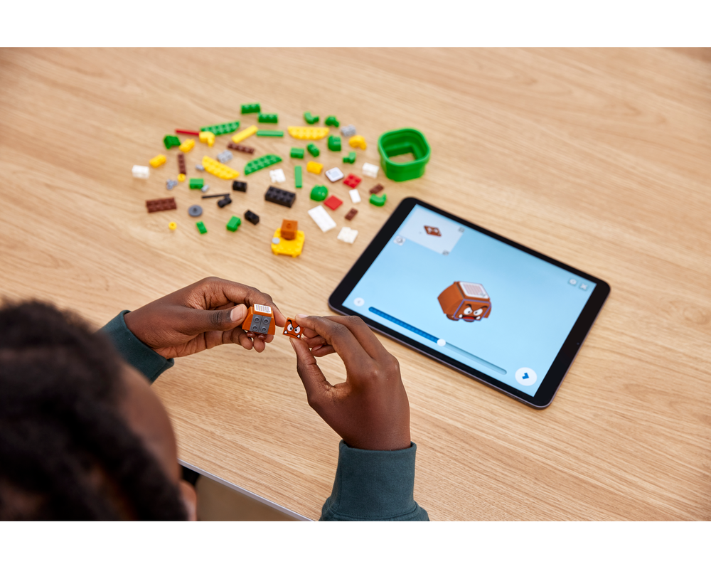 LEGO Set 71404-1 Goomba's Shoe Expansion Set (2022 Super Mario ...